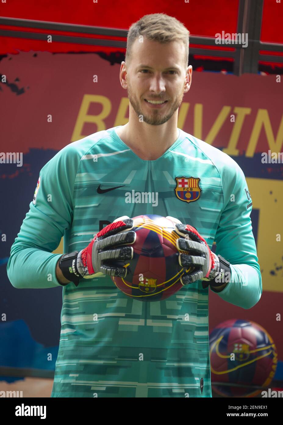 Norberto Murara Neto during his presentation as FC Barcelona new player ...