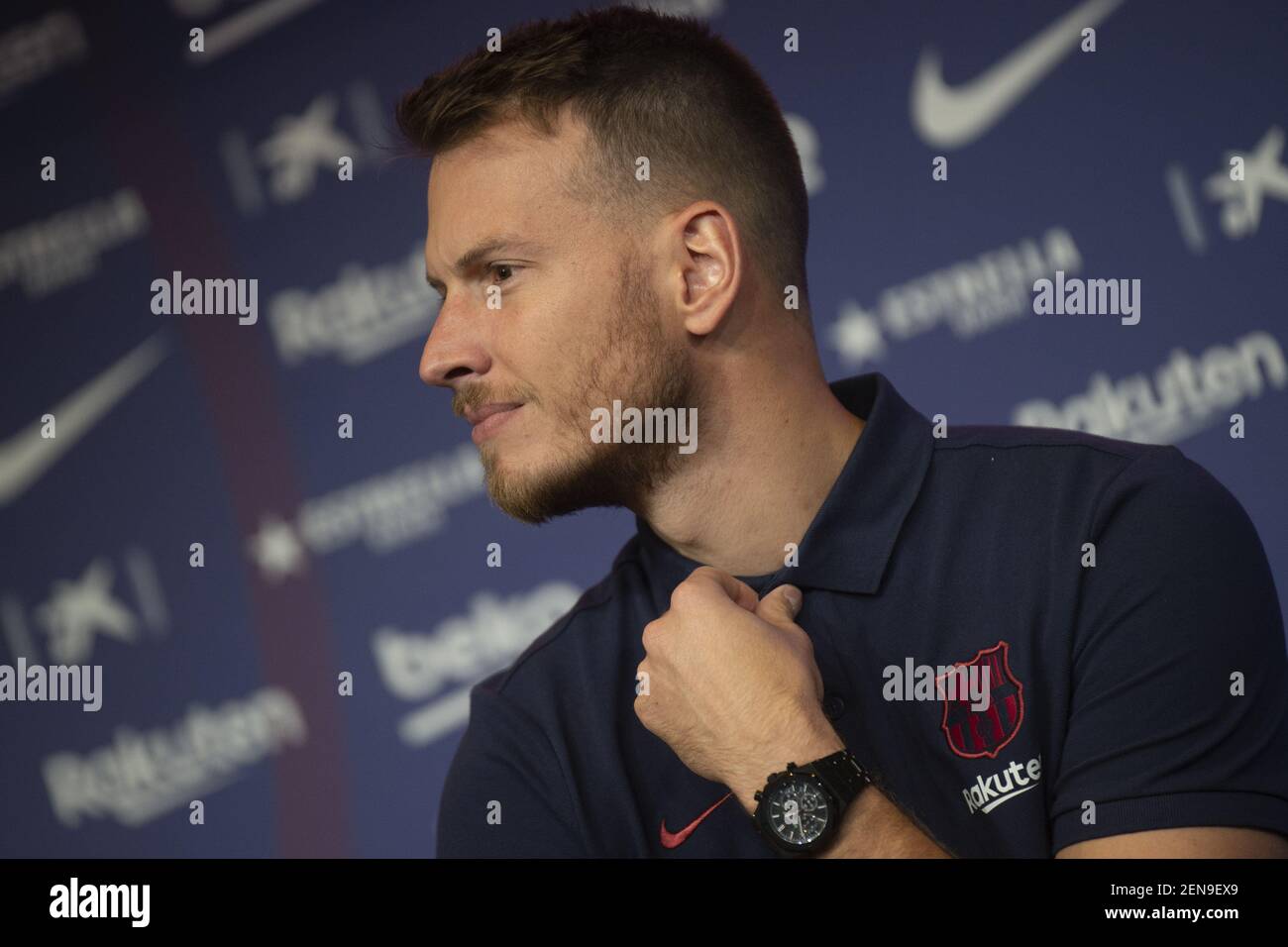 Norberto Murara Neto during his presentation as FC Barcelona new player ...