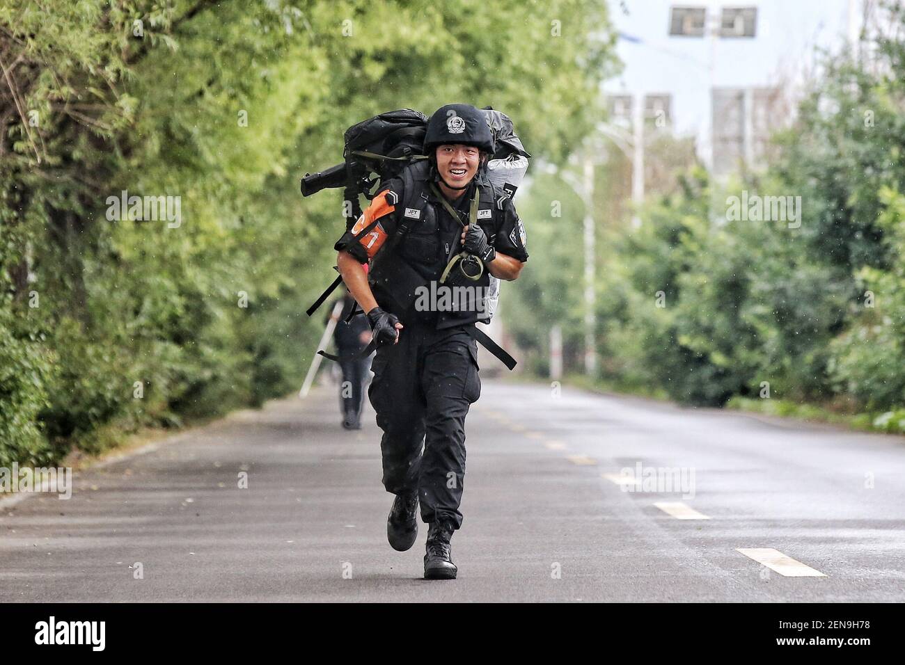 Chinese SWAT police officers take part in a four-day anti-terrorism ...