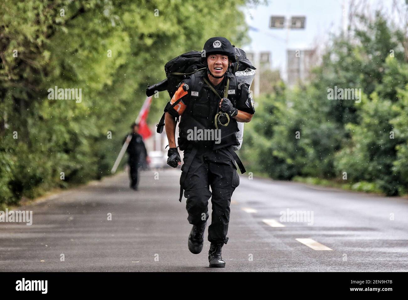 Chinese SWAT police officers take part in a four-day anti-terrorism ...
