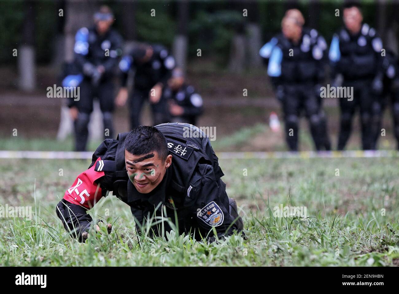 Chinese SWAT police officers take part in a four-day anti-terrorism ...