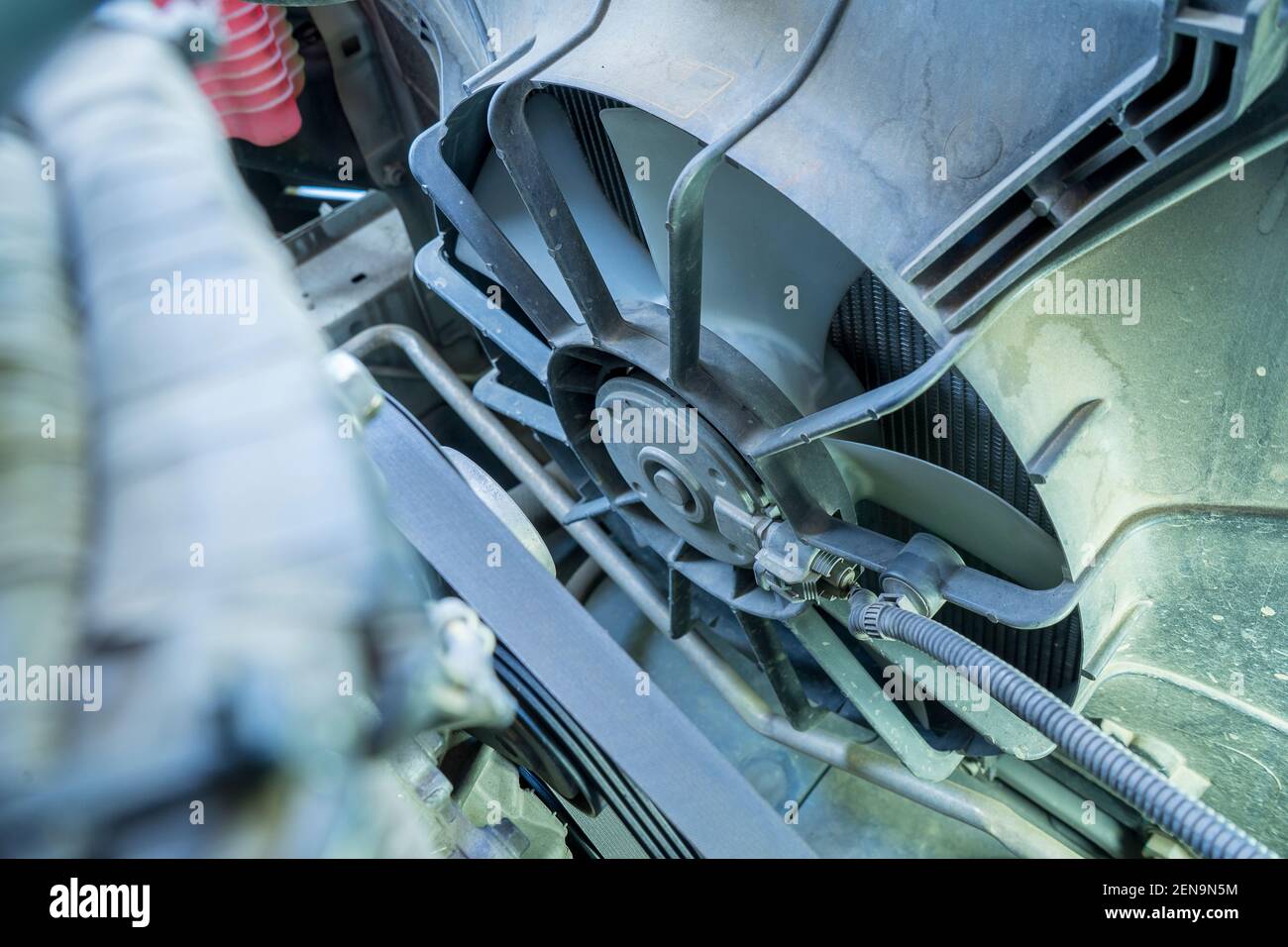 Car radiator fan hi-res stock photography and images - Alamy