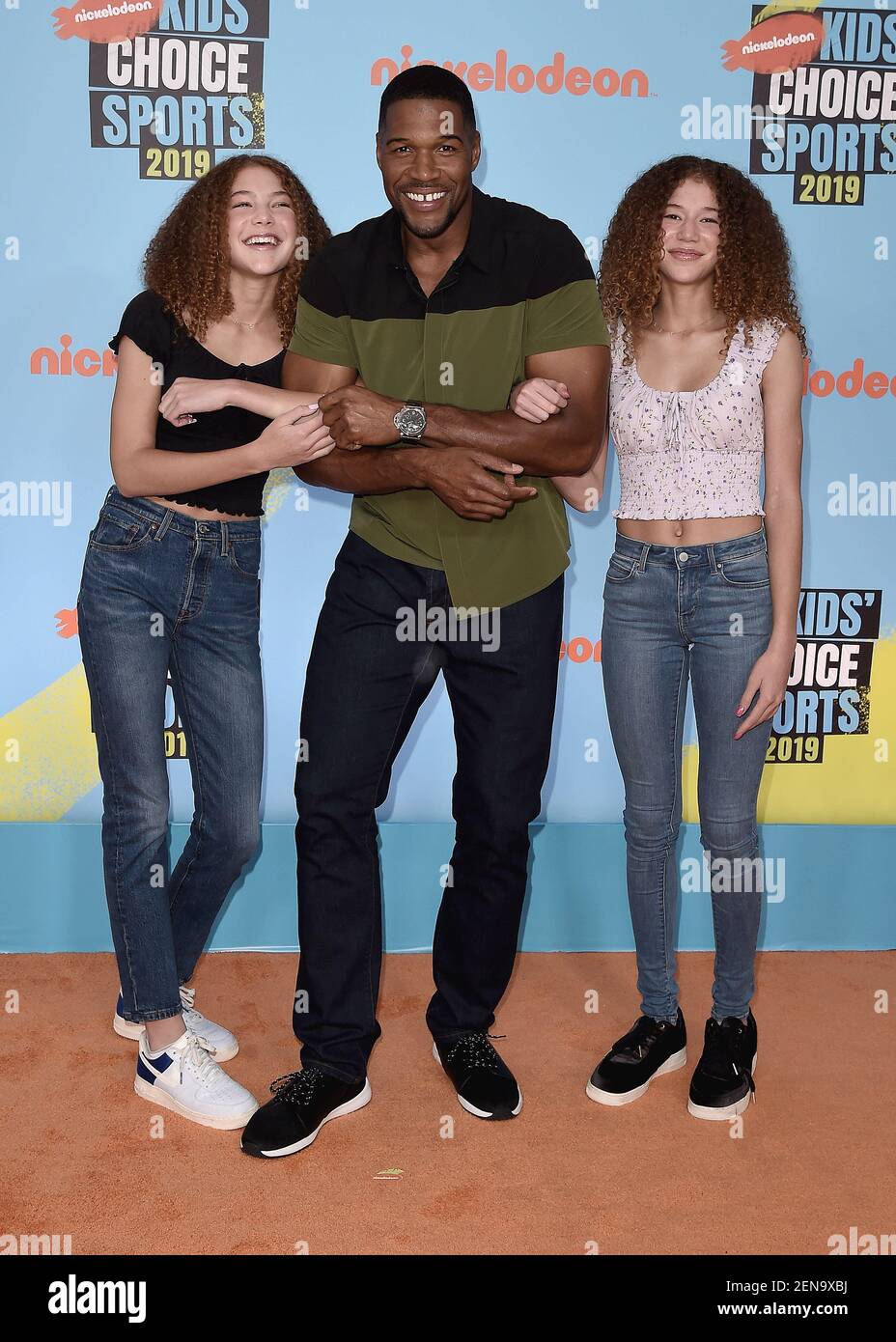 SANTA MONICA, CA - JULY 11: Sophia Strahan, Michael Strahan and Isabella Strahan at Nickelodeon ...