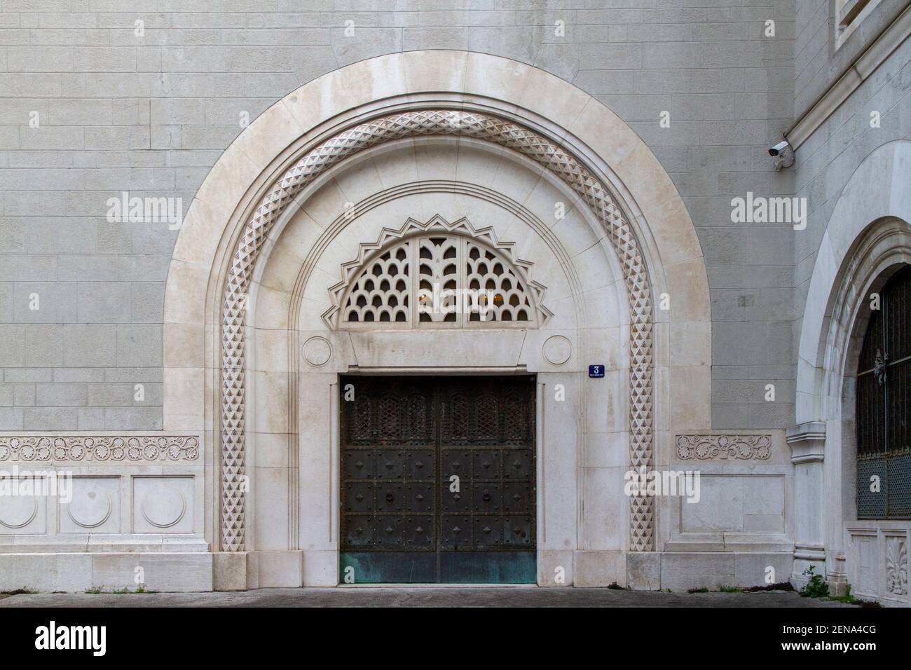 The synagogue of trieste hi-res stock photography and images - Alamy