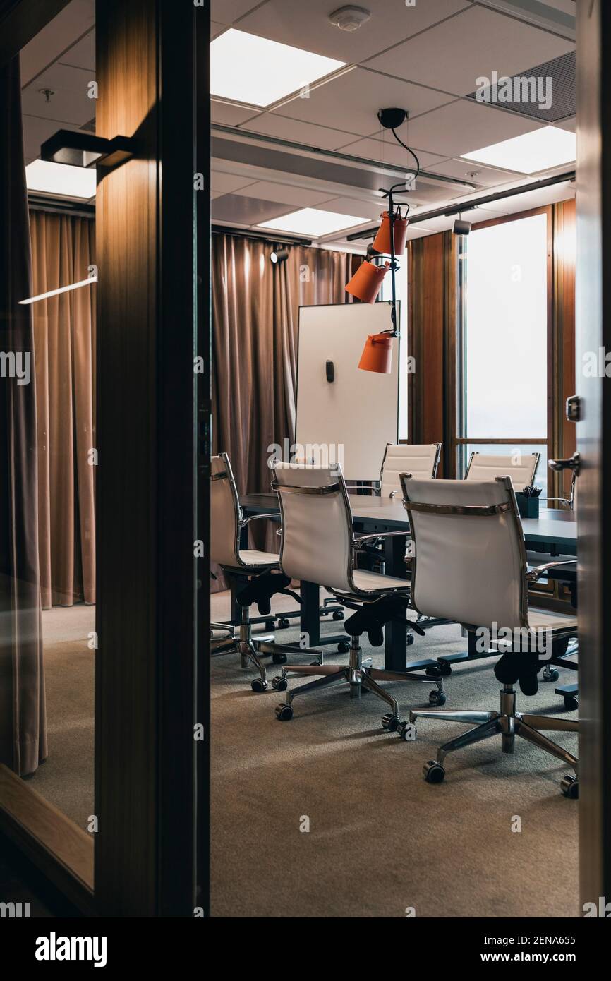 Whiteboards hi-res stock photography and images - Alamy