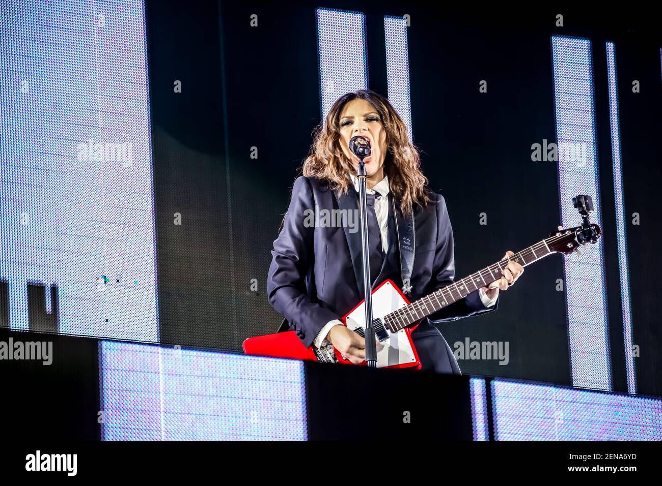 The Grammy winner Italian singer Laura Pausini and Biagio Antonacci ...