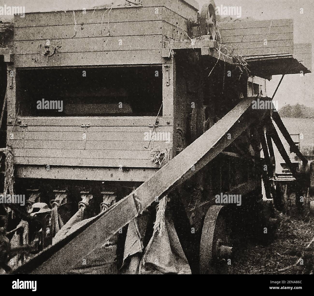 Rural threshing hi-res stock photography and images - Alamy