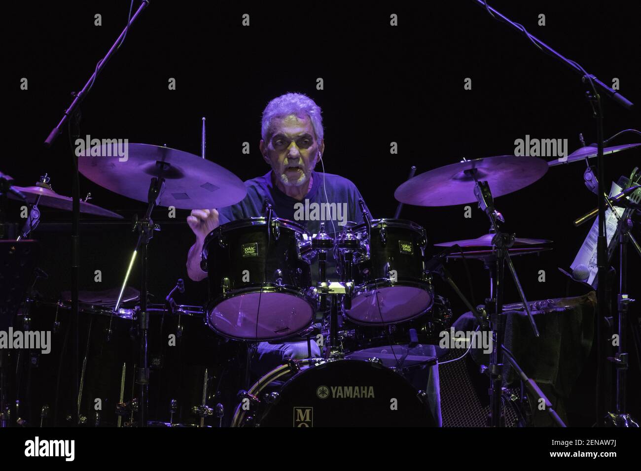 David spinozza on guitar hi-res stock photography and images - Alamy