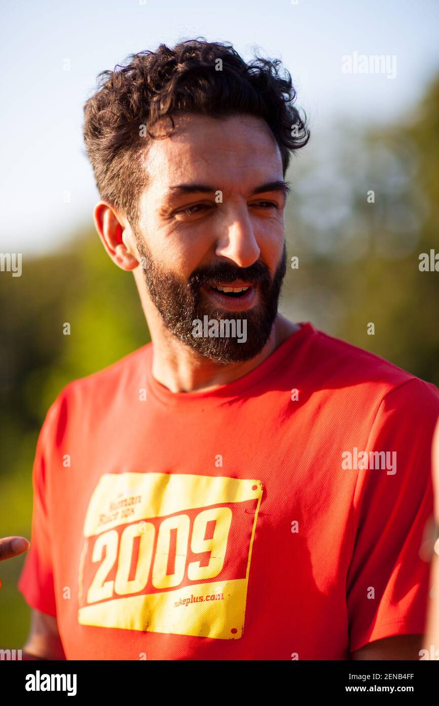 Middle aged skate boarders in Clissold Park Hackney skate park Stock ...