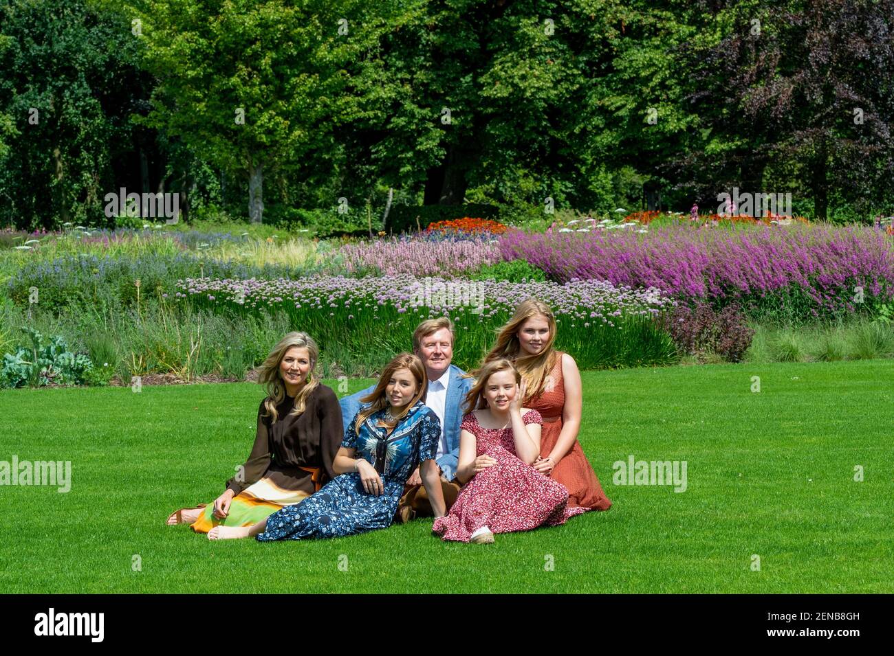 King Willem-Alexander and Queen Maxima with their daughters Princess ...