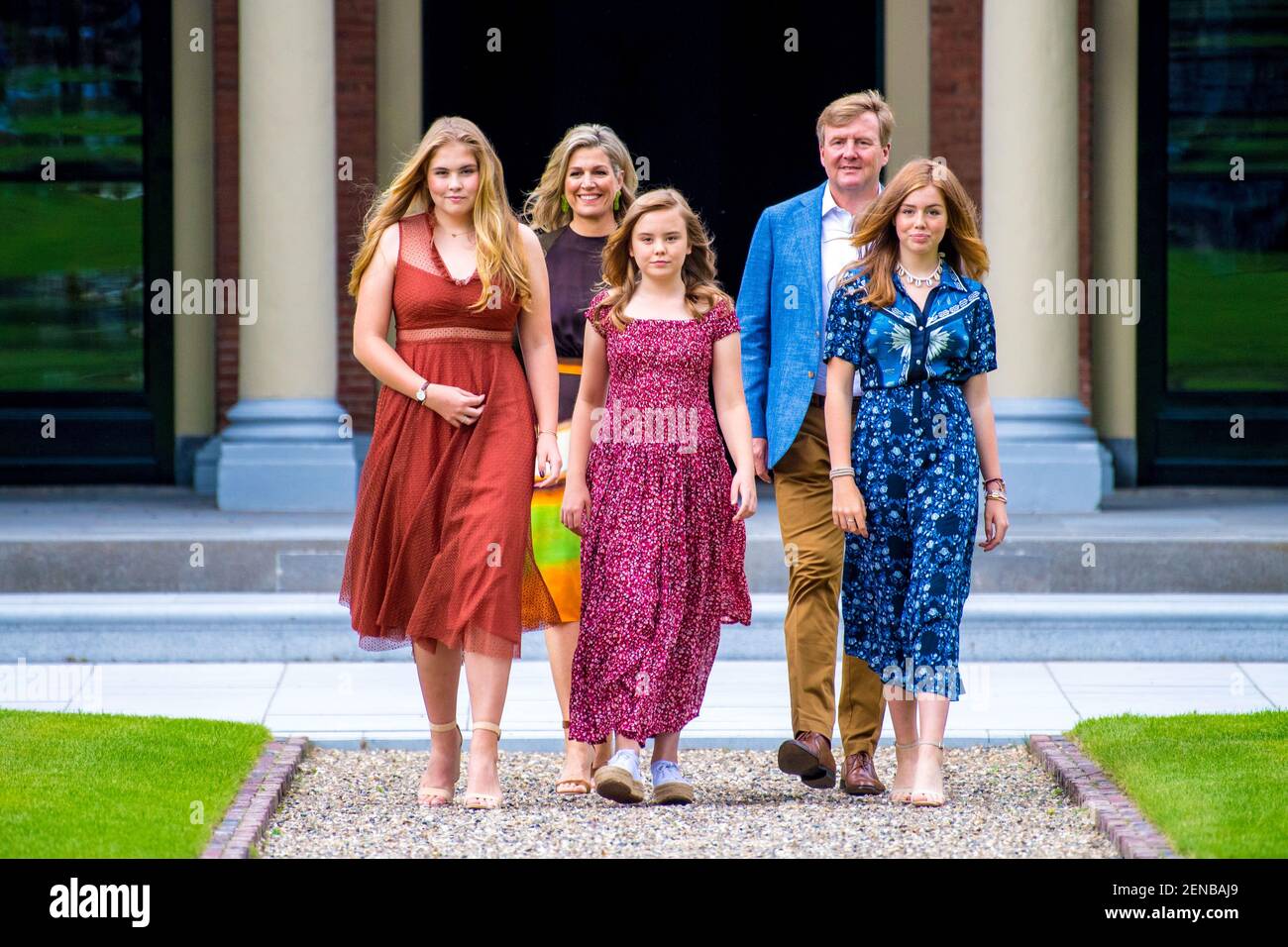 King Willem-Alexander and Queen Maxima with their daughters Princess ...