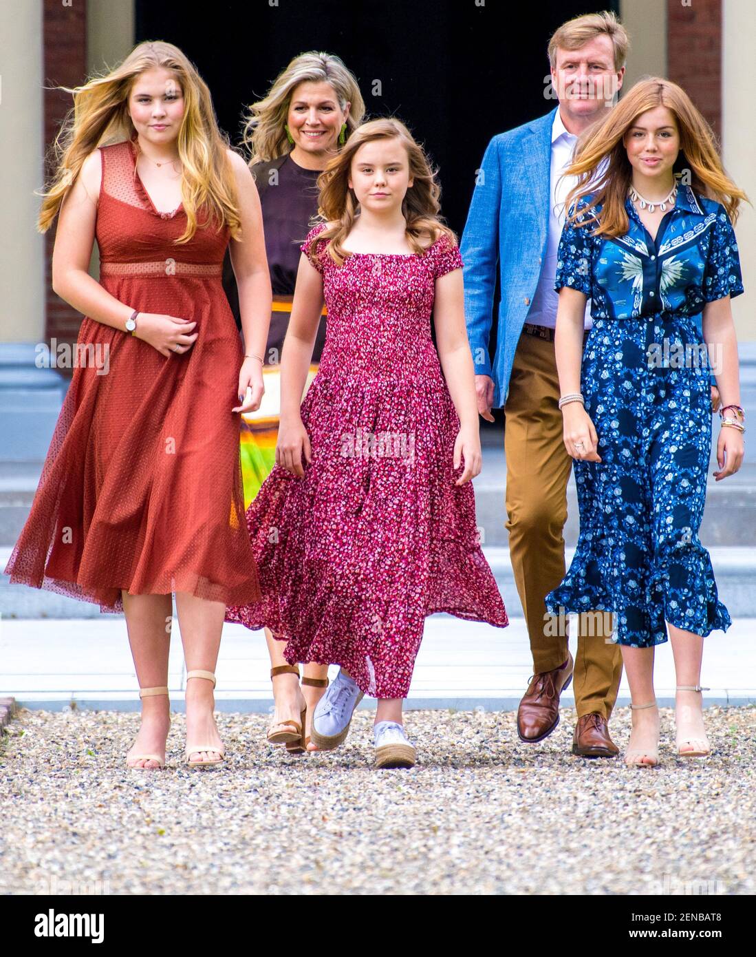 King Willem-Alexander and Queen Maxima with their daughters Princess ...
