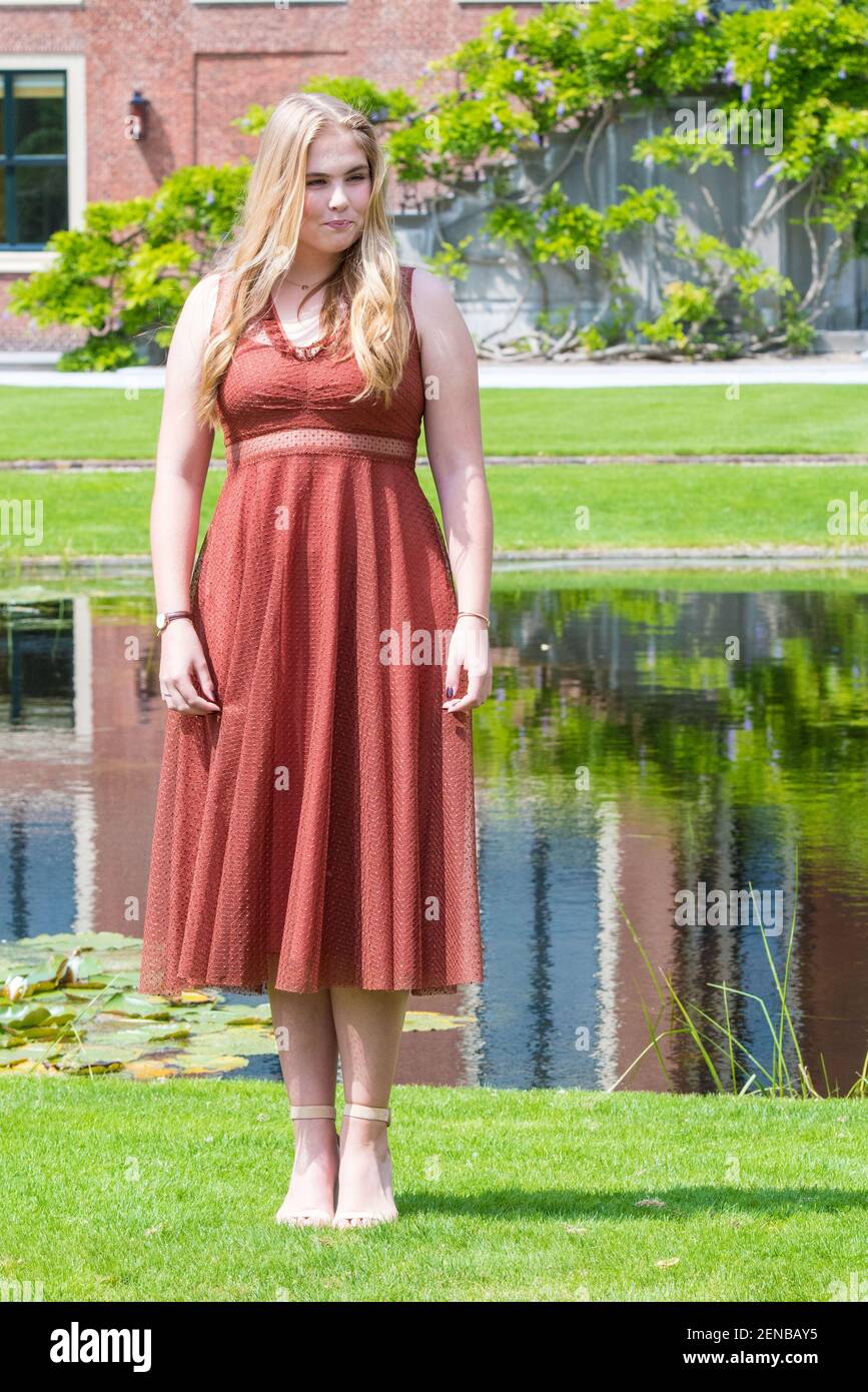 Princess Amalia during the annual summer photo session of 2019 a?t Huis ...