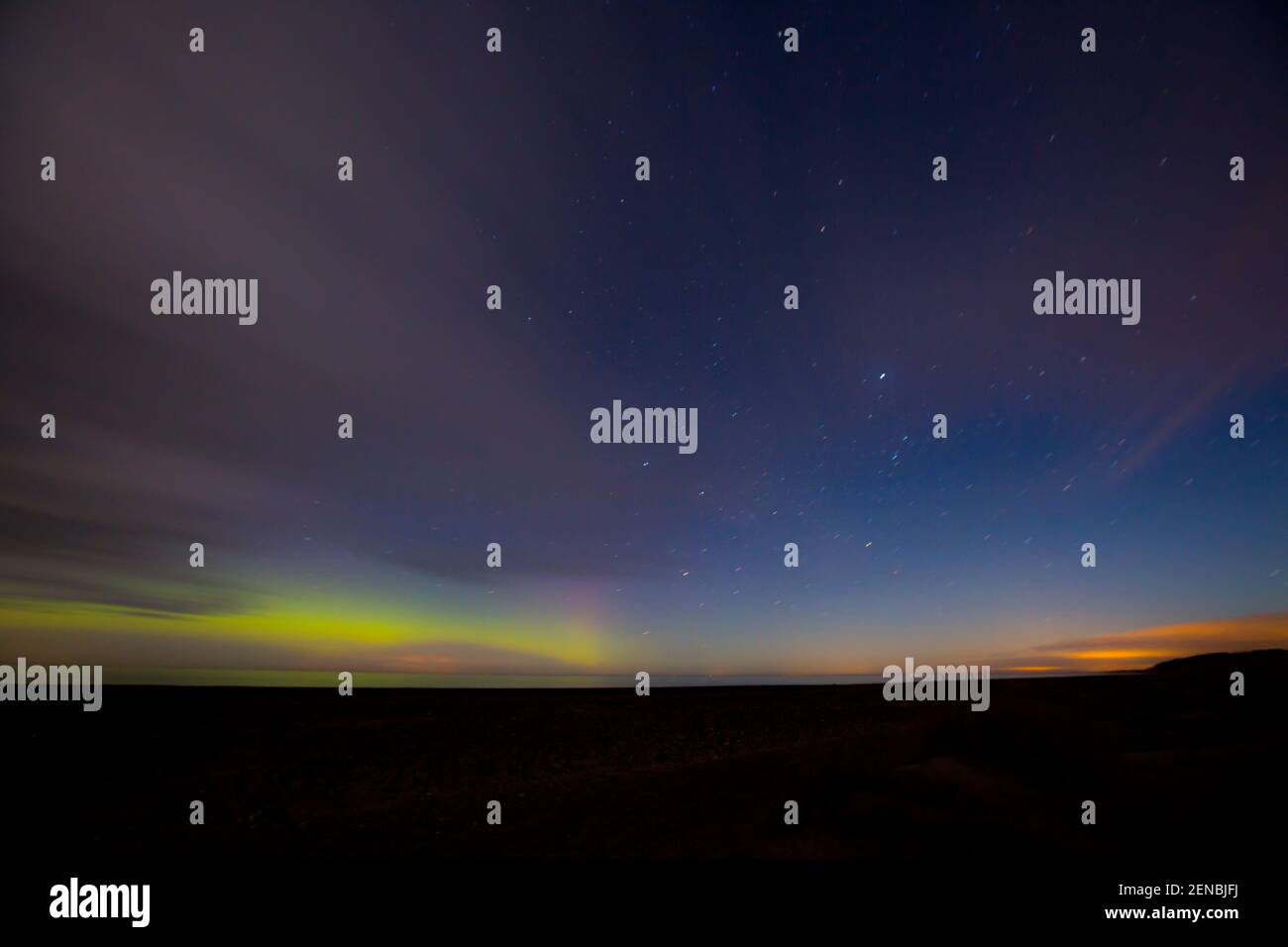 Stunning green night sky Stock Photo - Alamy