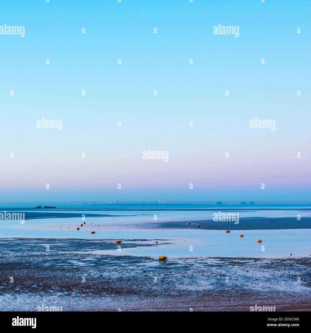 Thames estuary seawall hi-res stock photography and images - Alamy