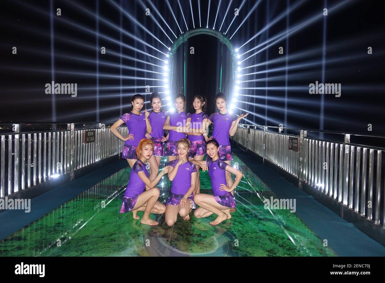 Models display new creations on Guangdong's highest circular glass ...