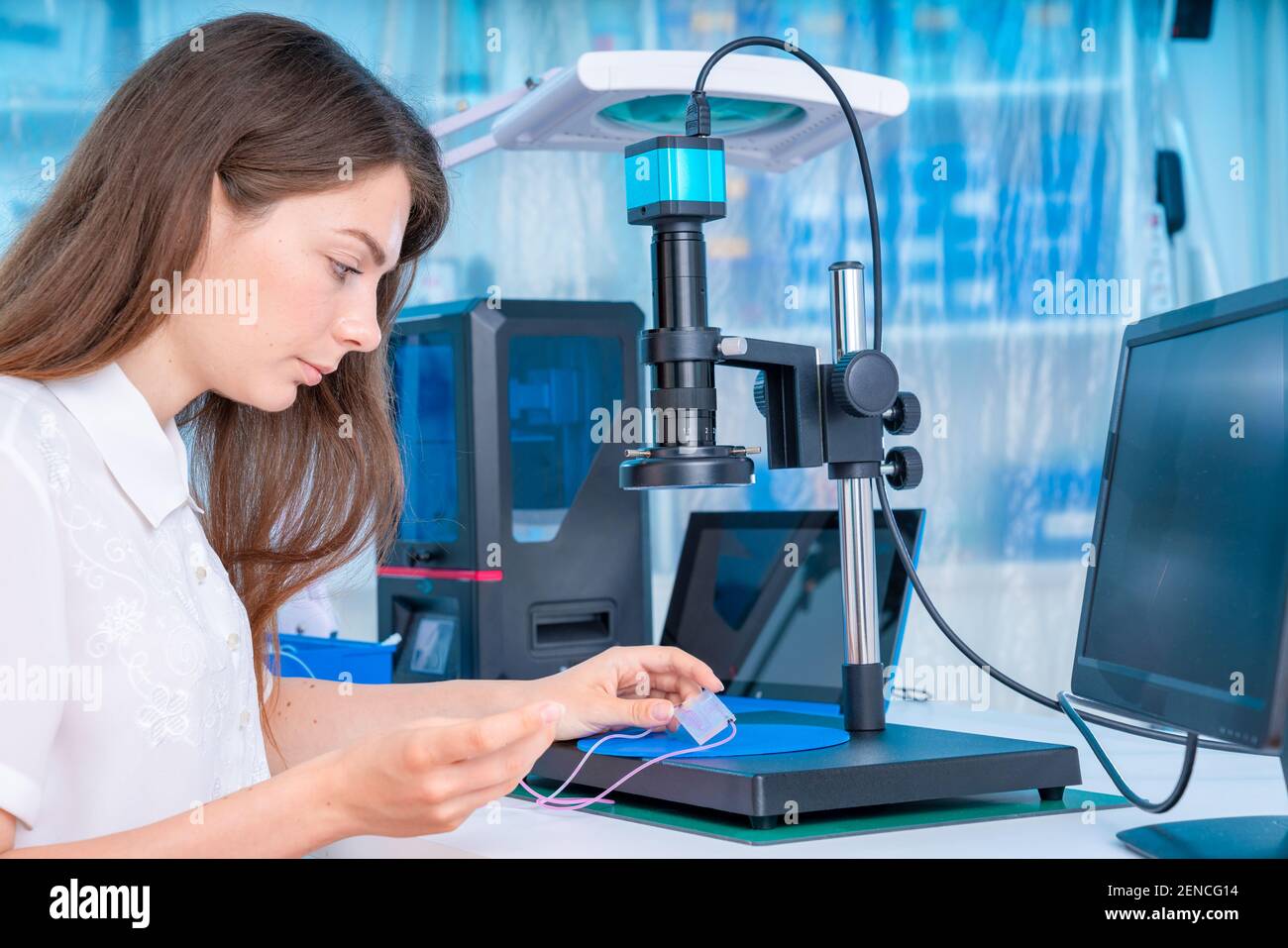 Lab on a chip devices hi-res stock photography and images - Alamy