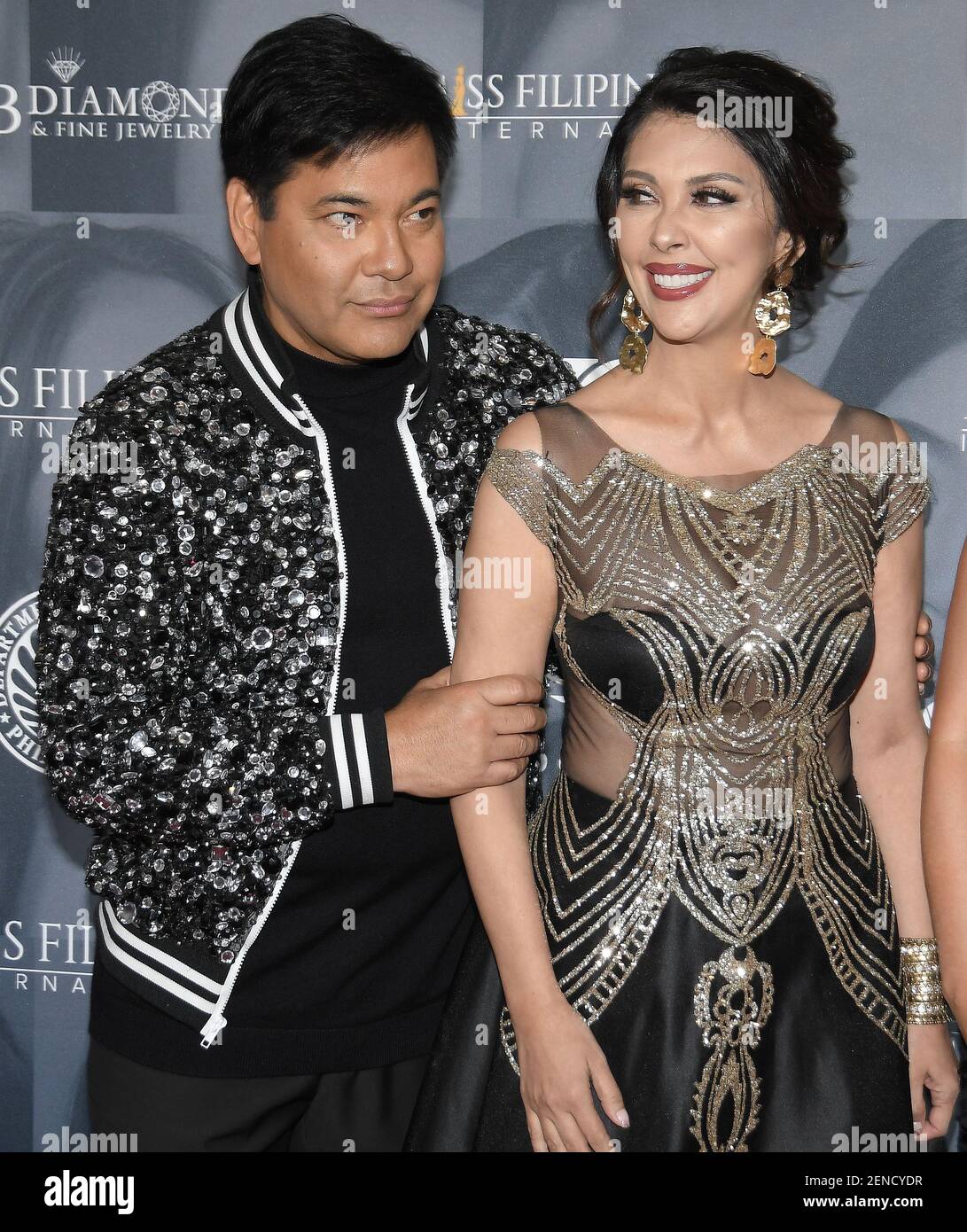(L-R) Martin Nievera and Pops Fernandez at the 2019 Miss Filipina ...