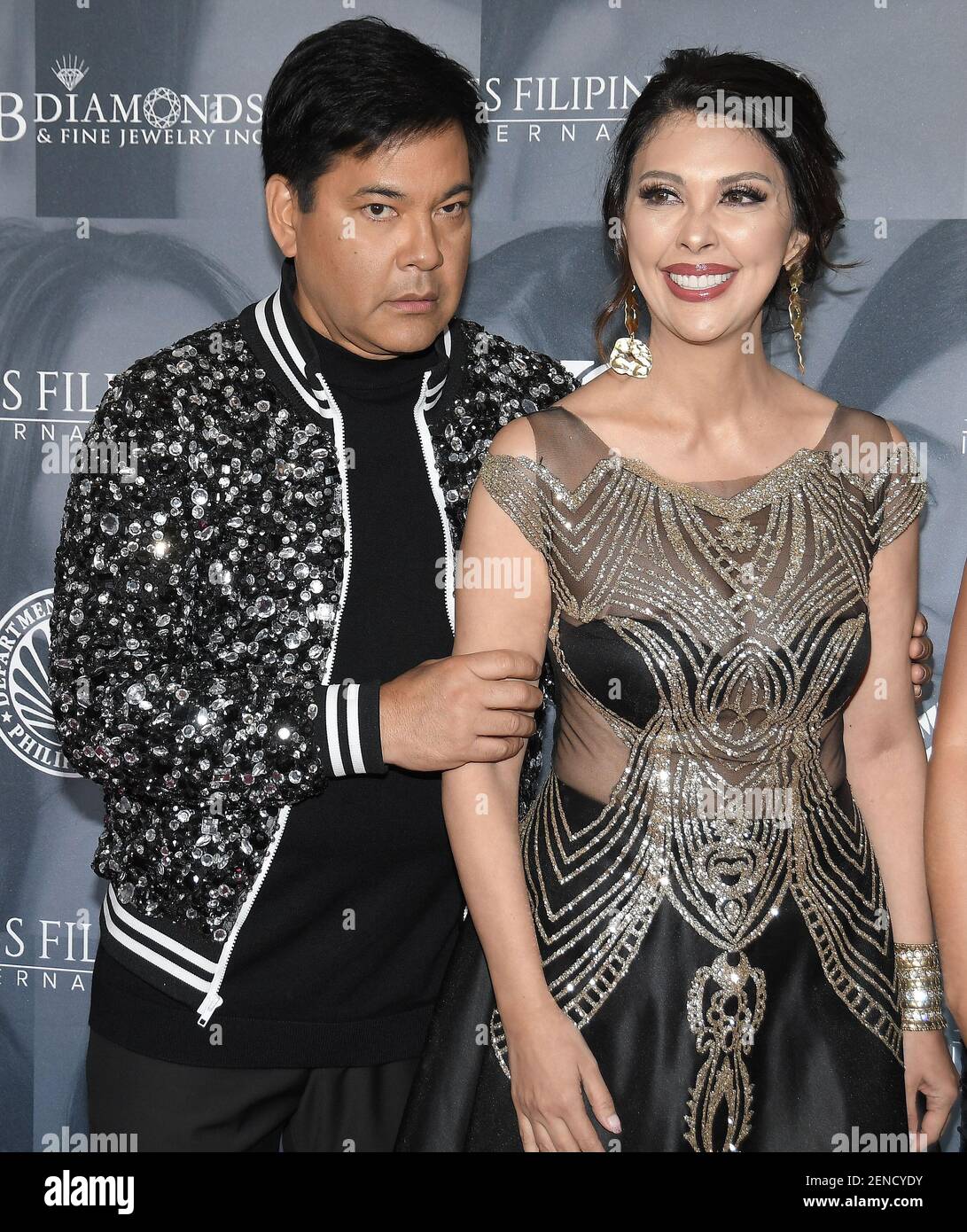 (L-R) Martin Nievera and Pops Fernandez at the 2019 Miss Filipina ...