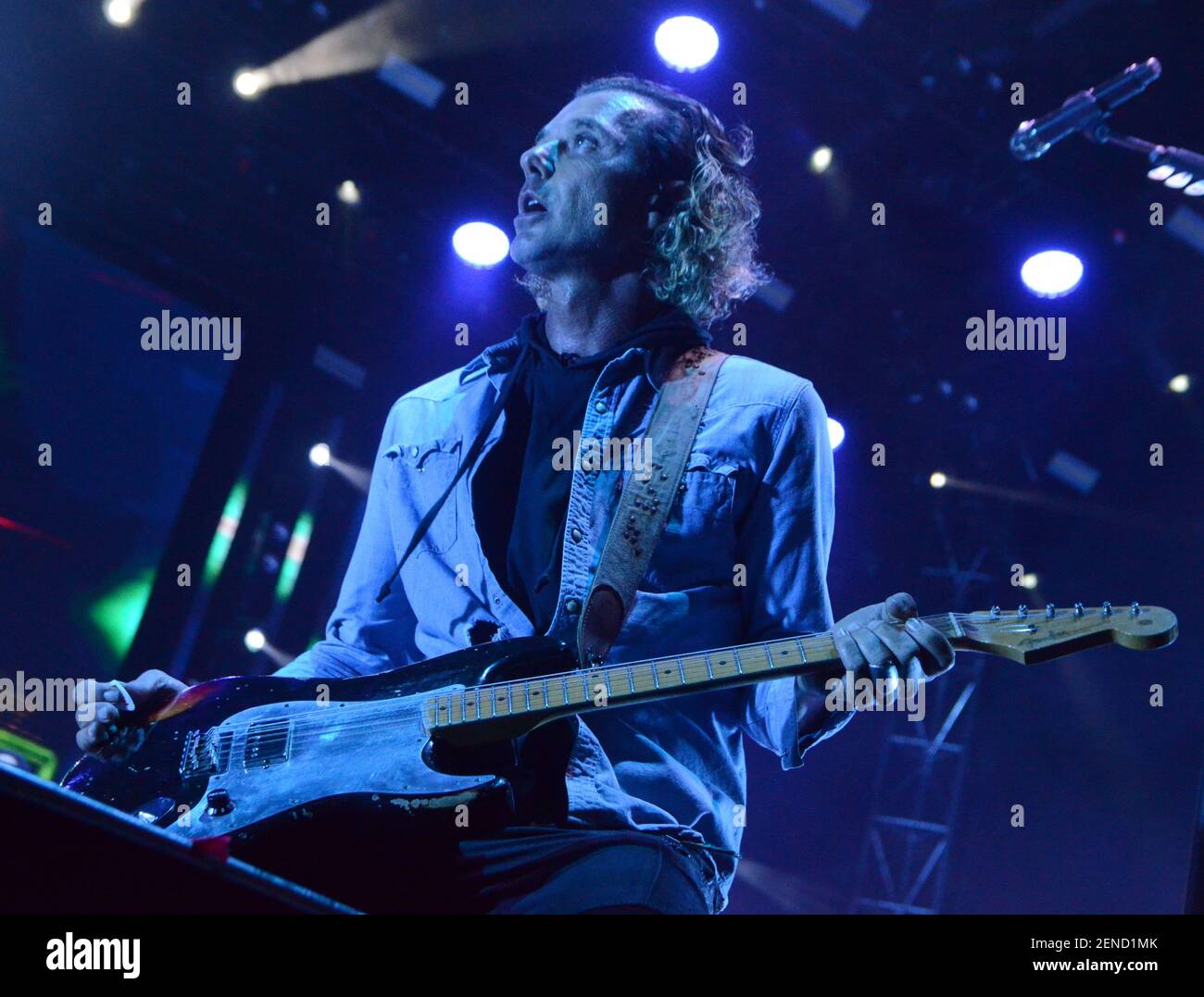 199 singer High Resolution Stock Photography and Images - Alamy