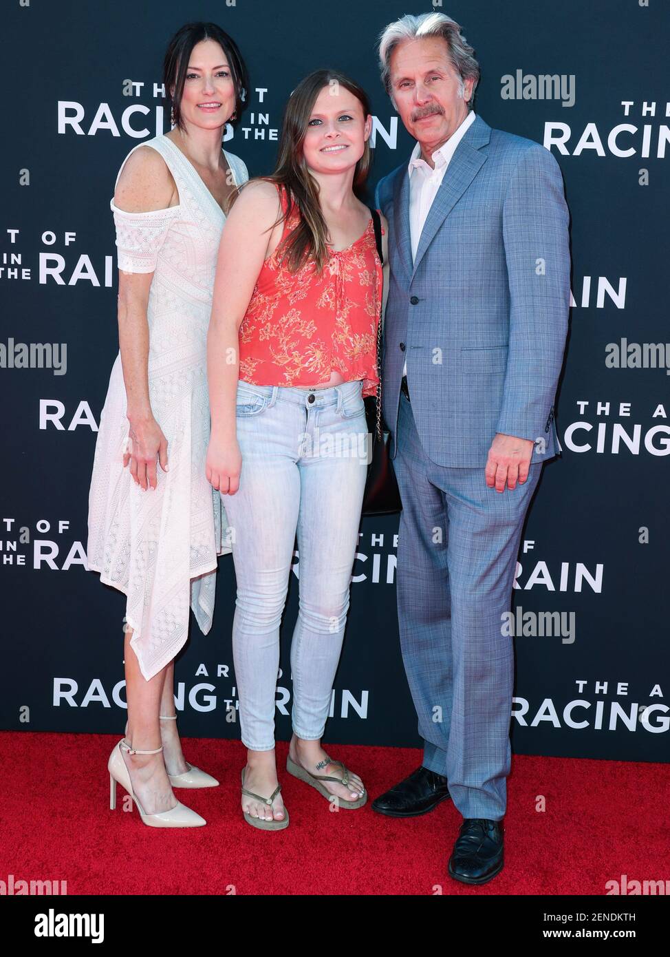HOLLYWOOD, LOS ANGELES, CALIFORNIA, USA - AUGUST 01: Gary Cole and Mary ...