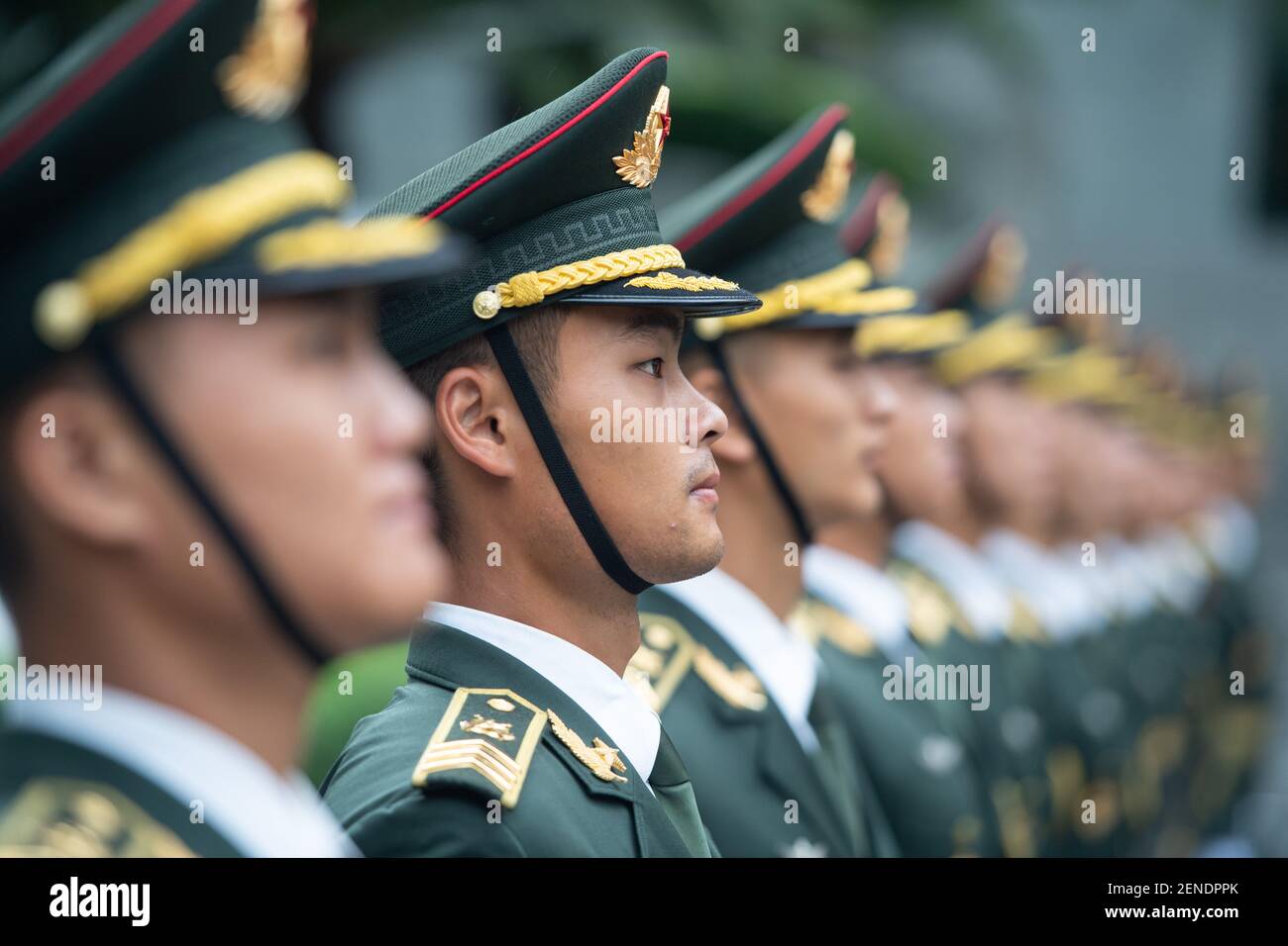 Chinese soldiers of the PLA (People's Liberation Army) Macau Garrison ...