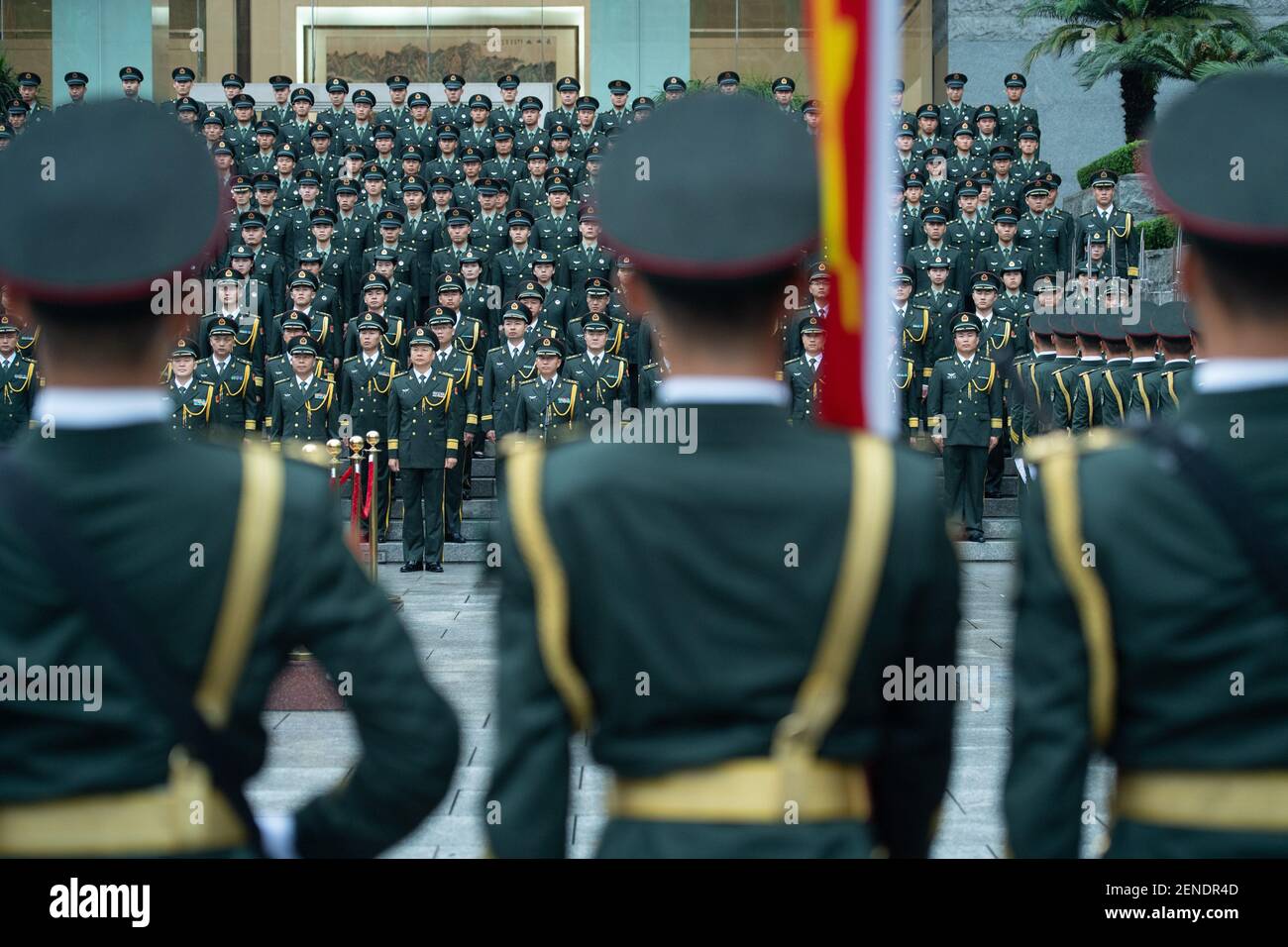 Chinese soldiers of the PLA (People's Liberation Army) Macau Garrison ...