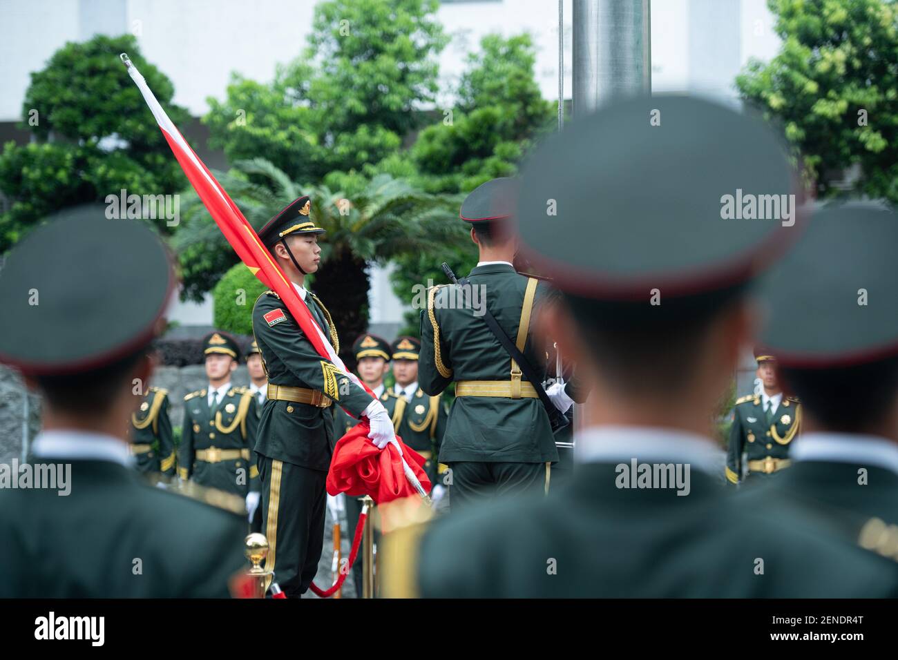 Chinese soldiers of the PLA (People's Liberation Army) Macau Garrison ...