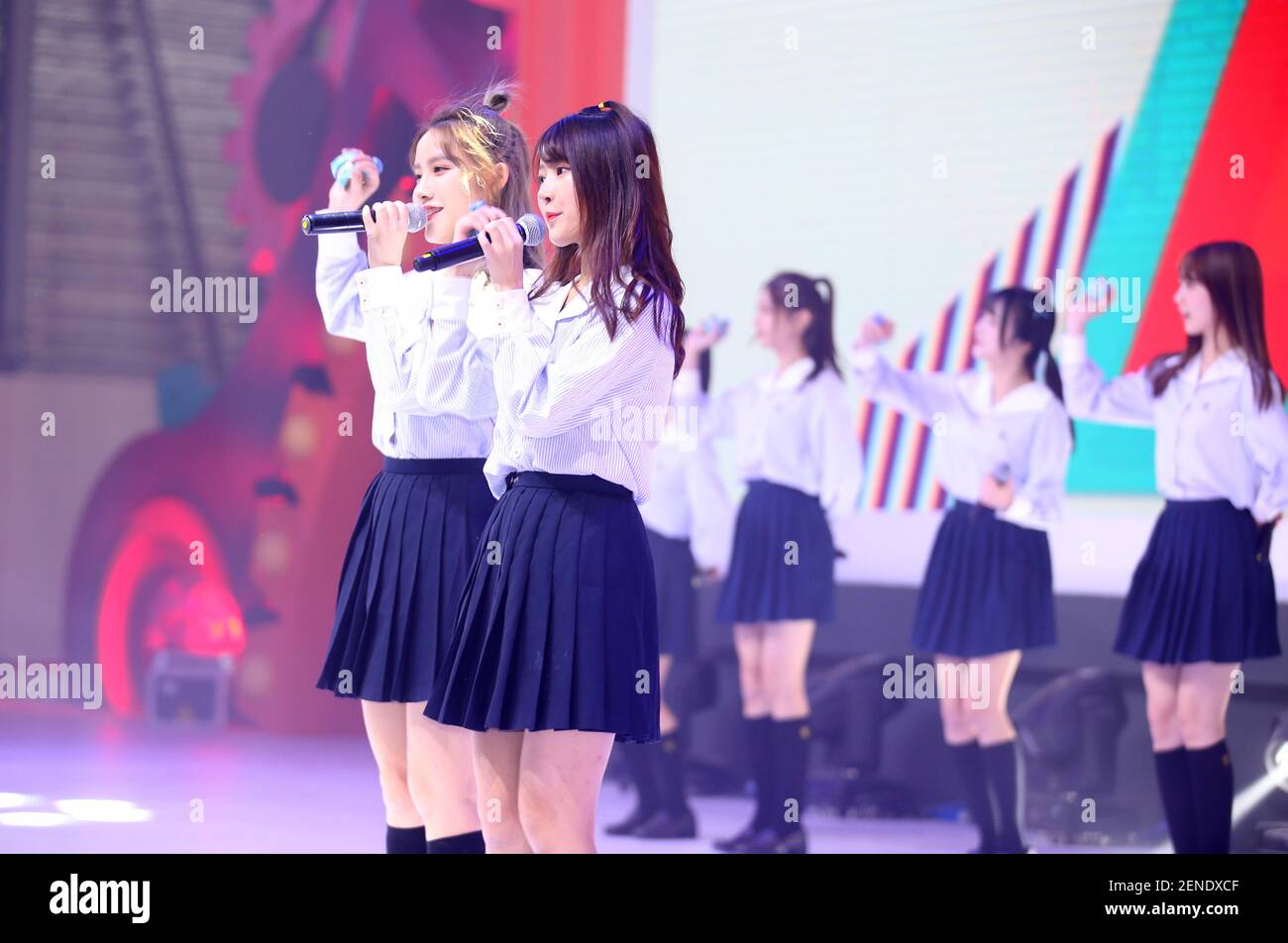 Chinese showgirls pose during the 17th China Digital Entertainment Expo ...