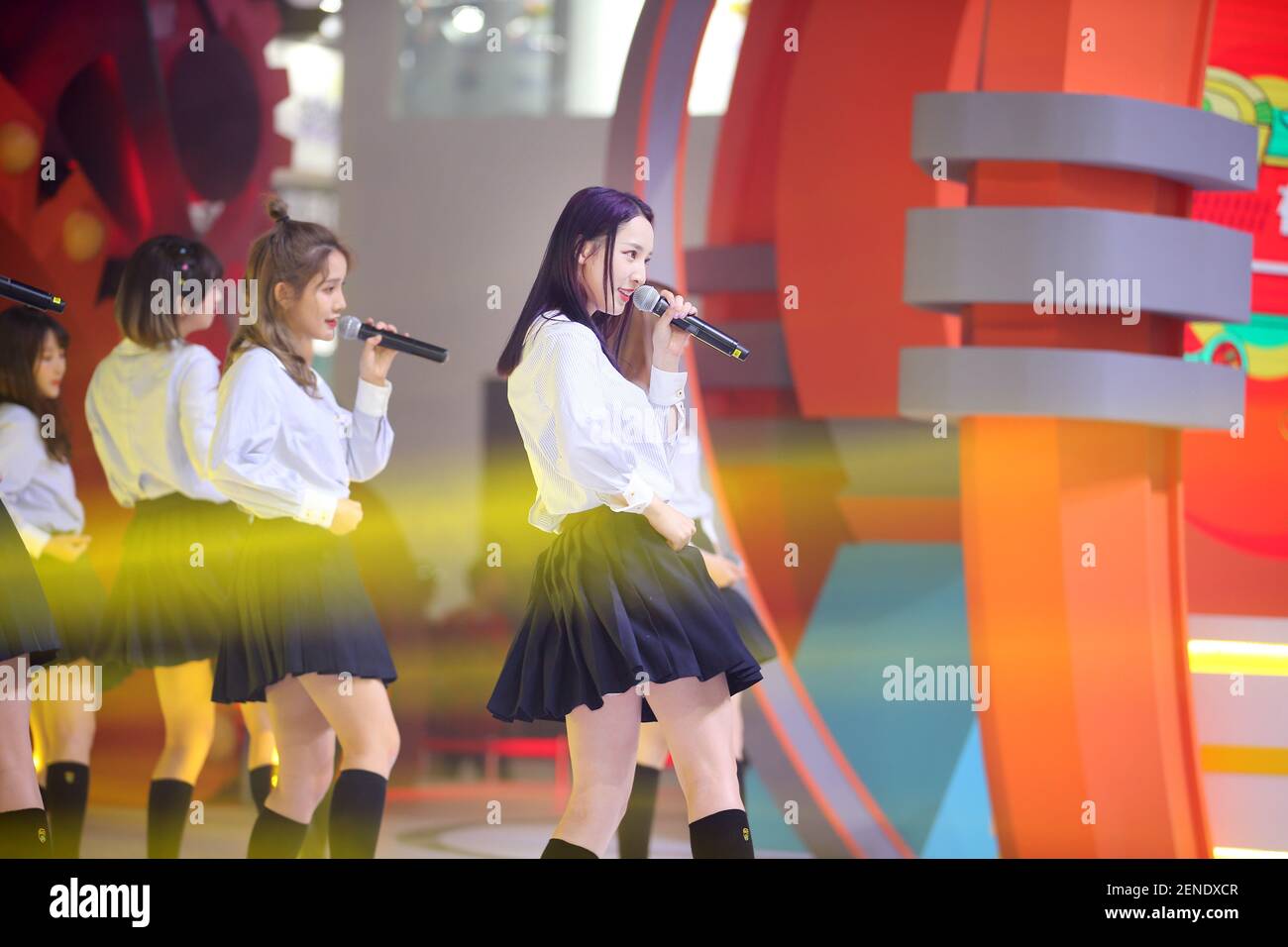 Chinese showgirls pose during the 17th China Digital Entertainment Expo ...