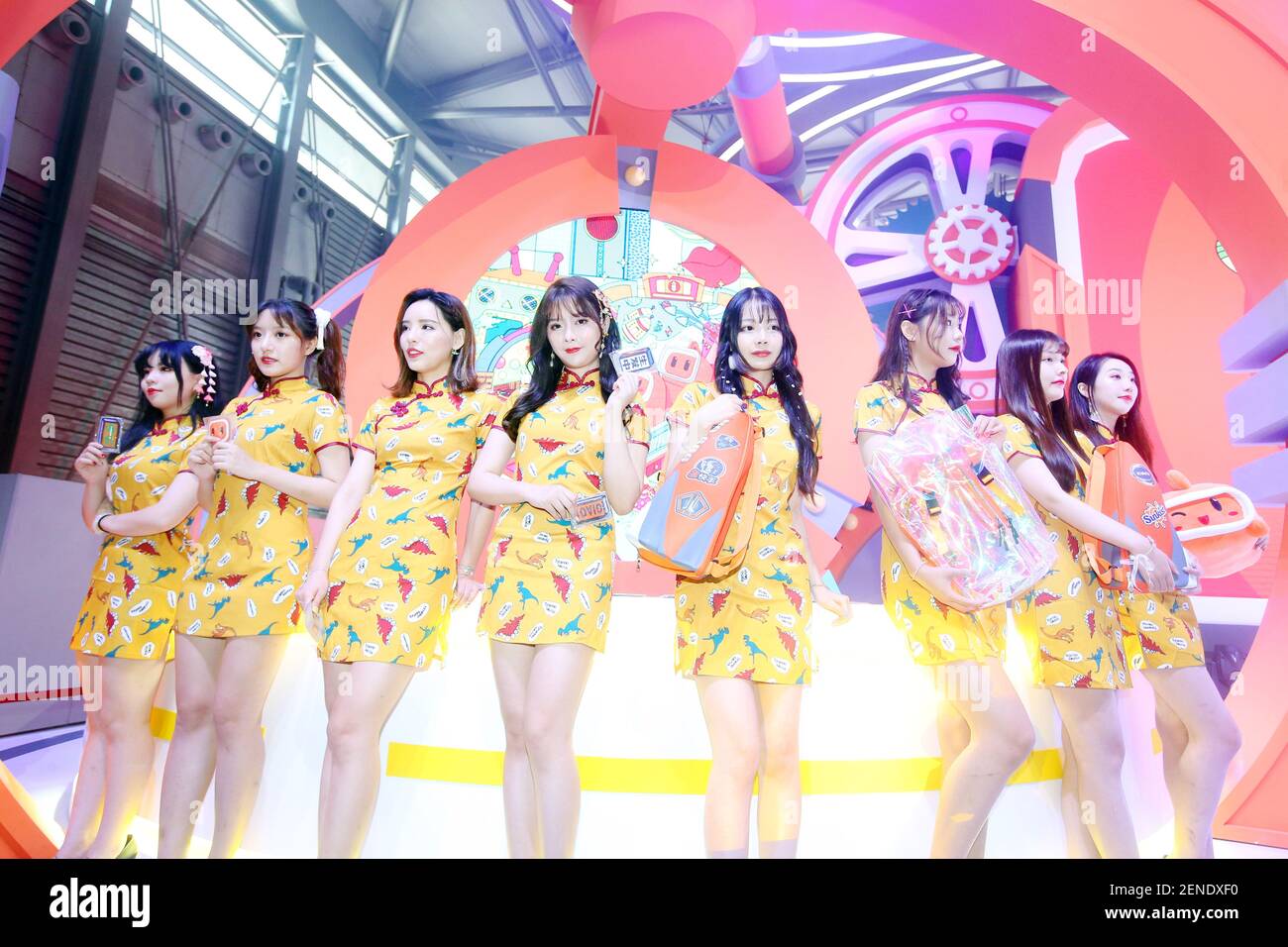 Chinese showgirls pose during the 17th China Digital Entertainment Expo ...