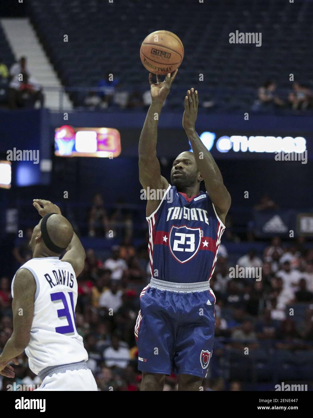 Saturday Aug 3 - Tri-State's Jason Richardson shoots a jump shot during ...