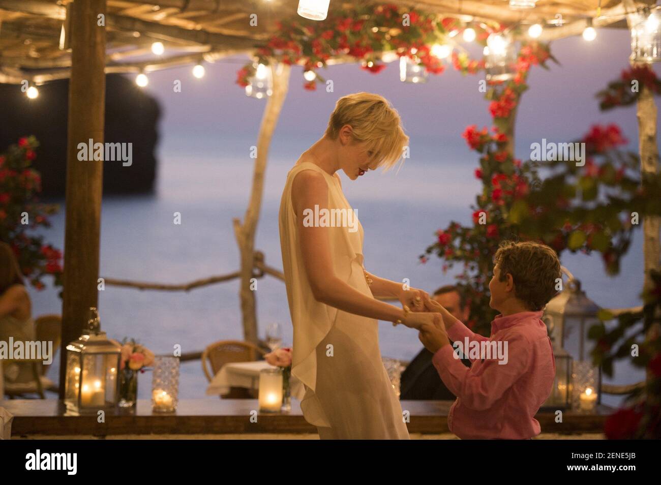 Noah jupe night manager hi-res stock photography and images - Alamy