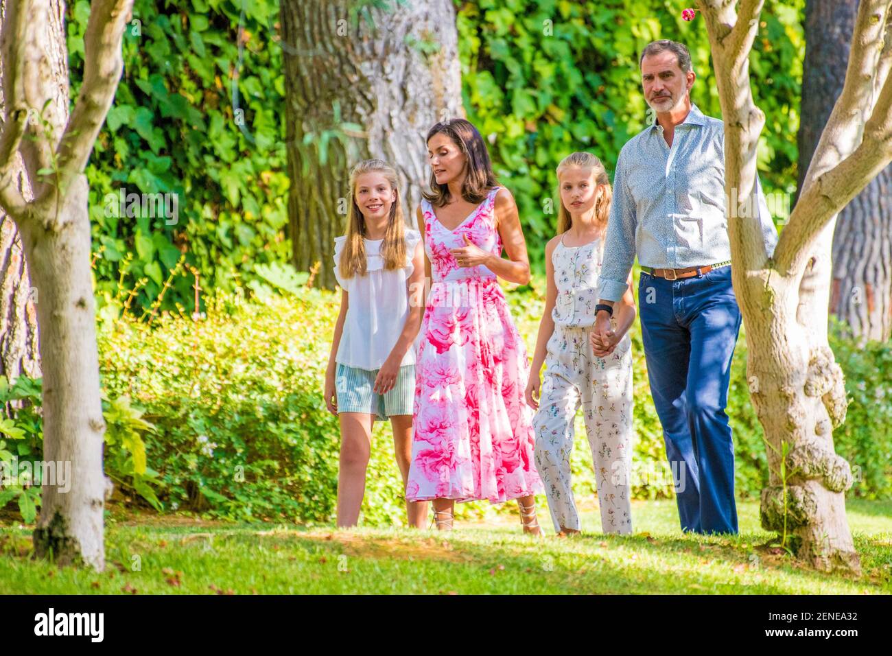 King Felipe VI and Queen Letizia with daughters Crownprincess Leonor ...