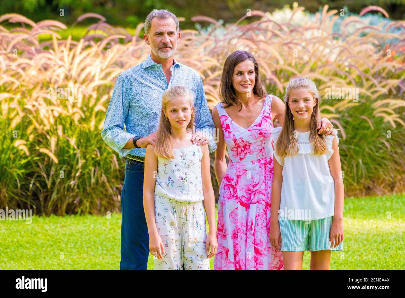 King Felipe VI and Queen Letizia with daughters Crownprincess Leonor ...