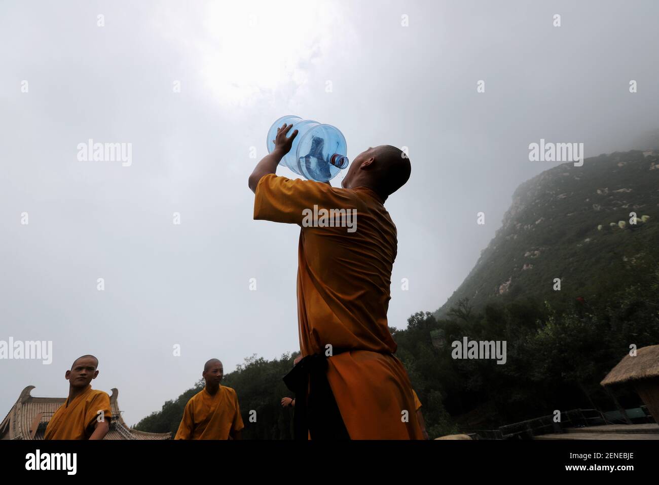 Henan,CHINA-Shaolin boys practice kung fu in the sweltering heat during ...