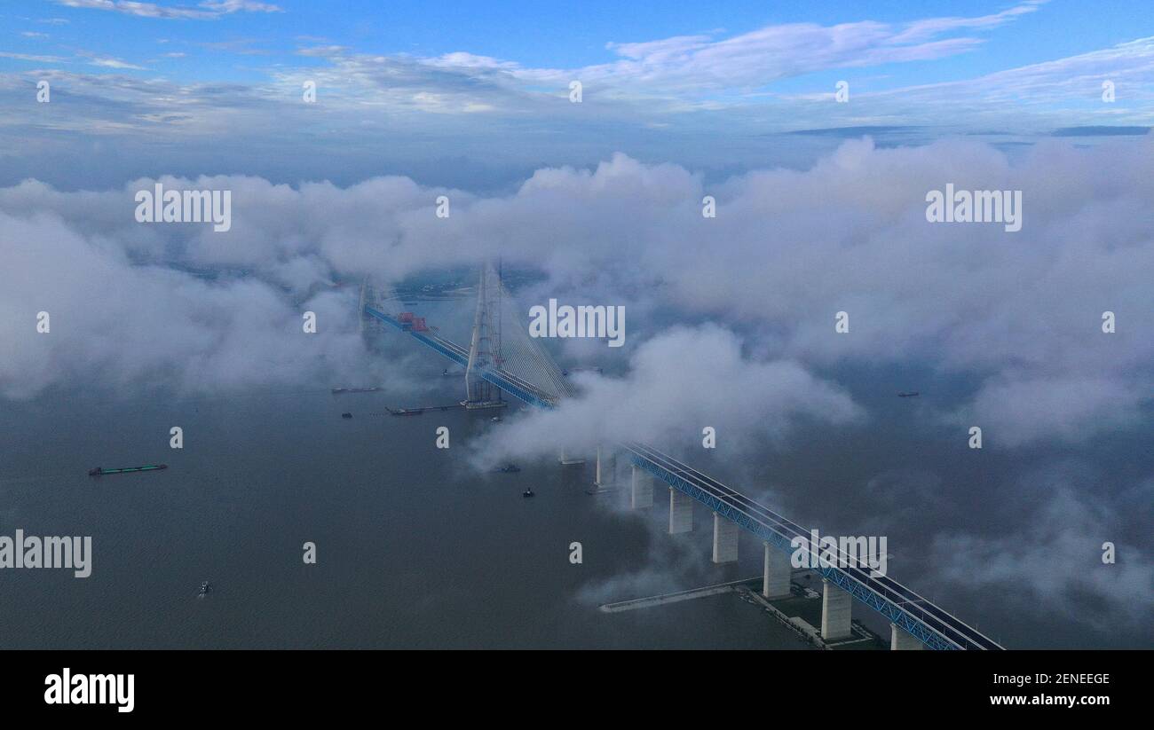 The world's longest cable-stayed bridge, the Hutong (Shanghai-Nantong ...