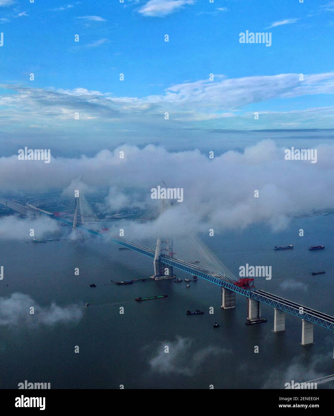 The world's longest cable-stayed bridge, the Hutong (Shanghai-Nantong ...
