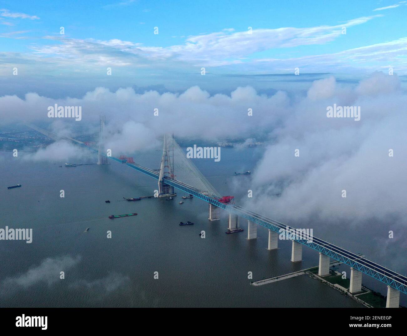The world's longest cable-stayed bridge, the Hutong (Shanghai-Nantong ...