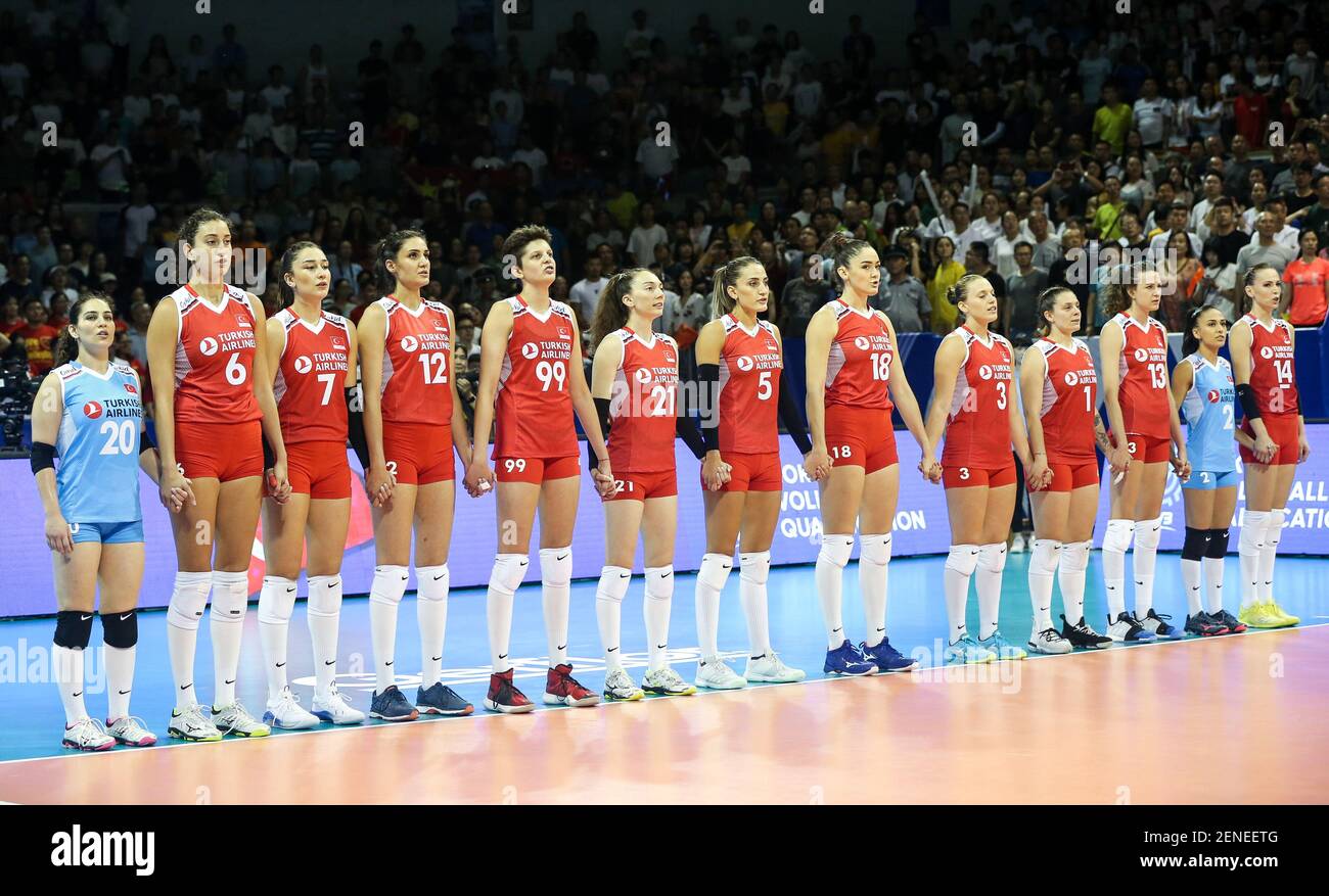 Turkey women's national volleyball team line up during the 2019 FIVB ...
