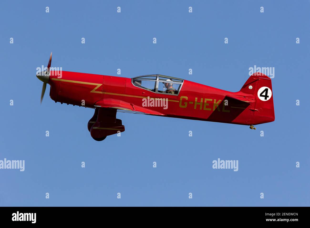 Racing aircraft hi-res stock photography and images - Alamy