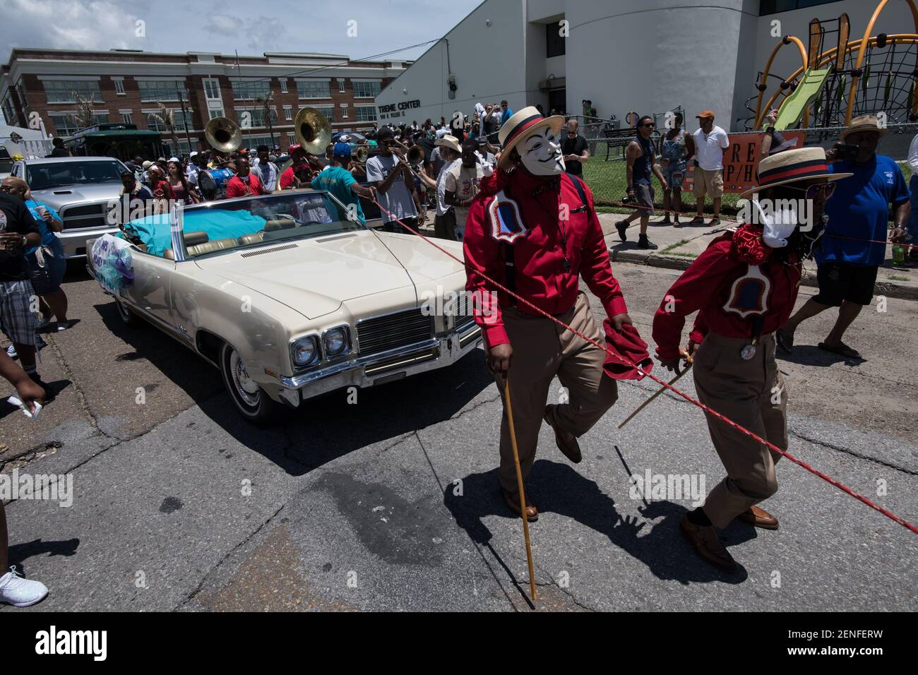 New Orleans Social Aid and Pleasure Club Second Line (Secondline ...