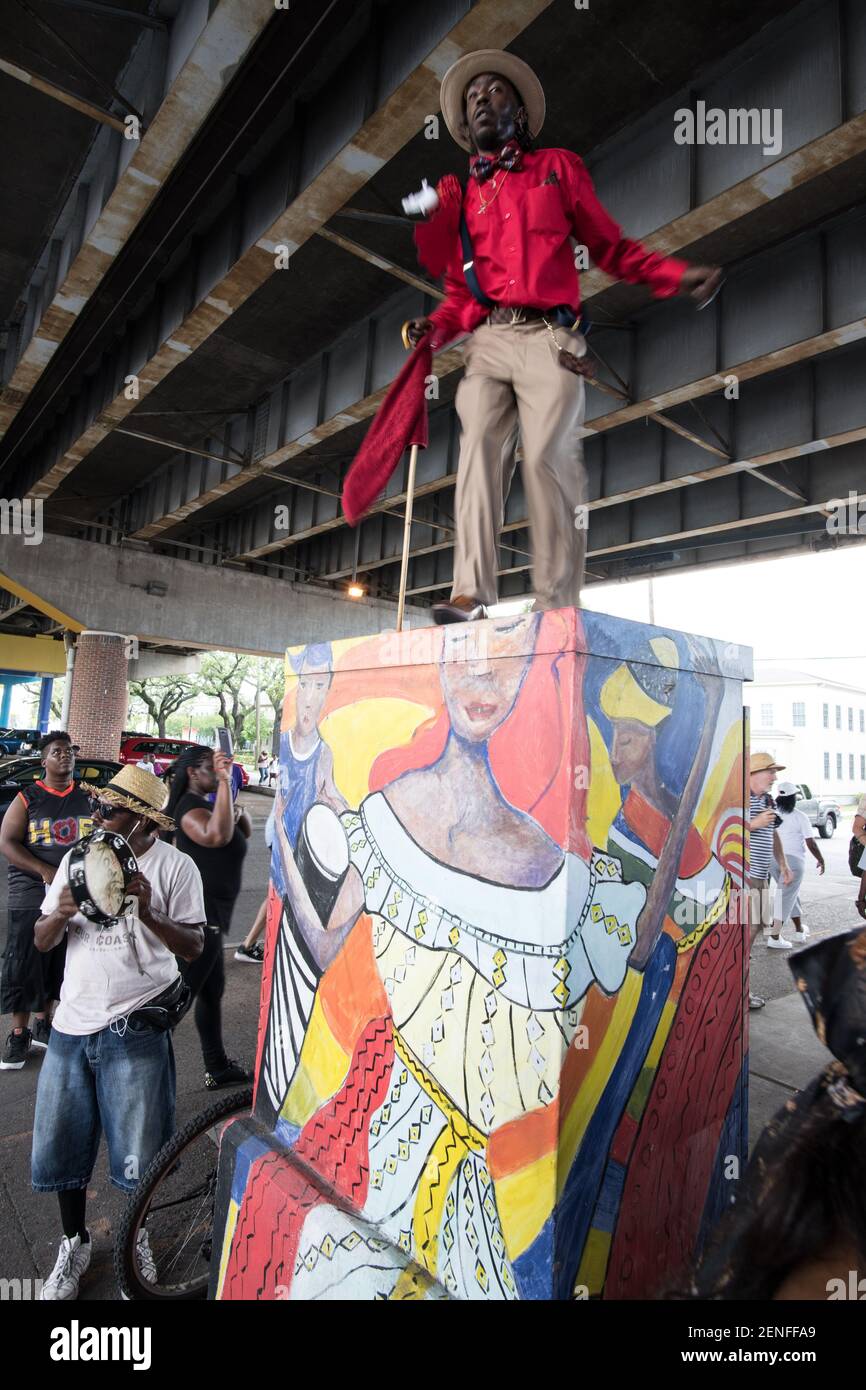 New Orleans Social Aid and Pleasure Club Second Line (Secondline ...
