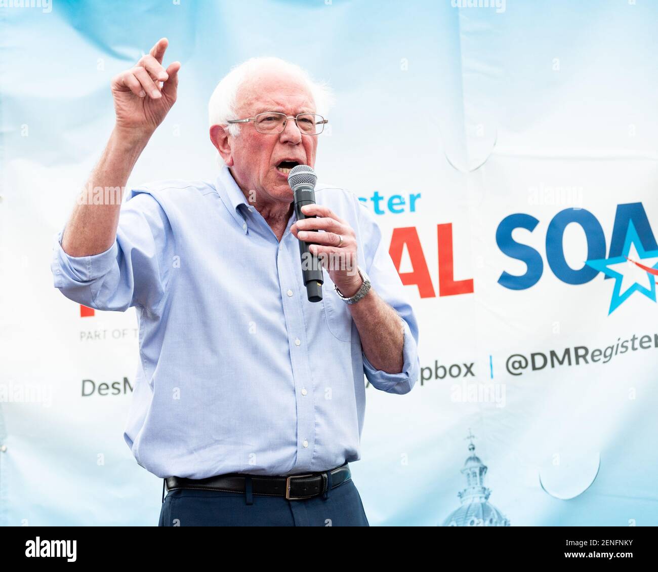 U.S. Senator Bernie Sanders (D-VT) at the Des Moines Register Political ...