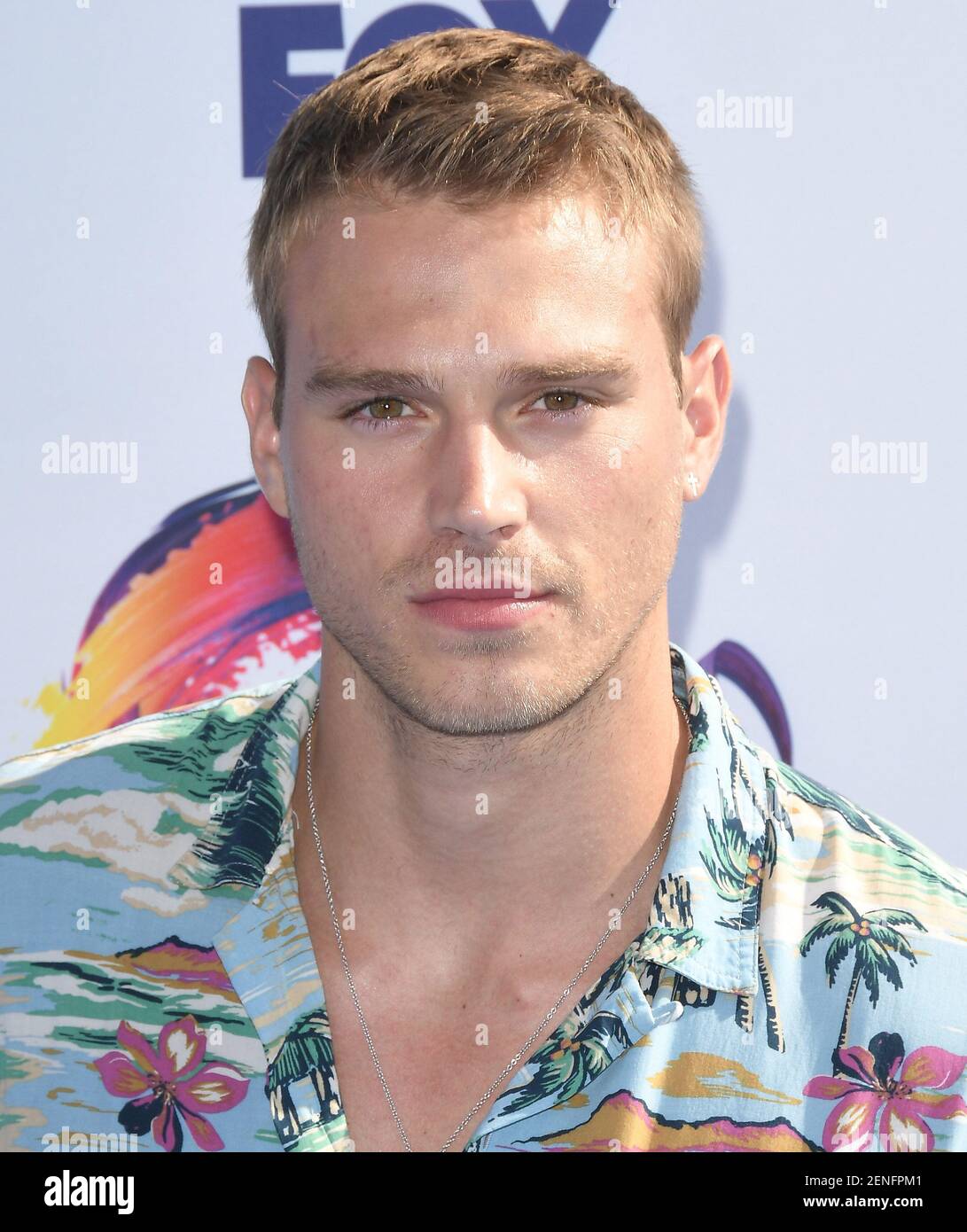 Matthew Noszka arrives at the Teen Choice Awards 2019 held at the ...