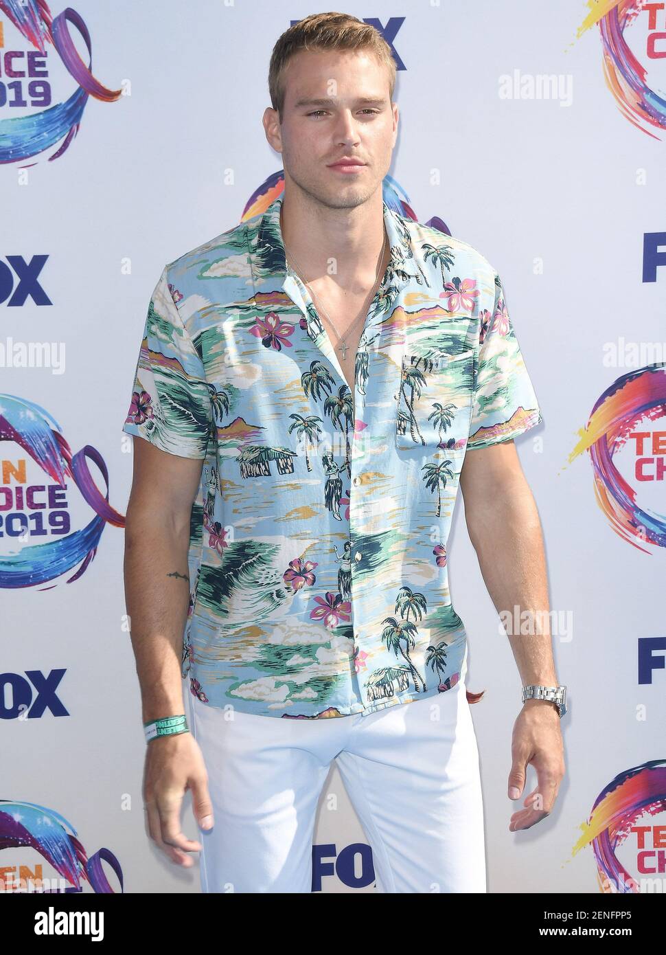 Matthew Noszka arrives at the Teen Choice Awards 2019 held at the ...