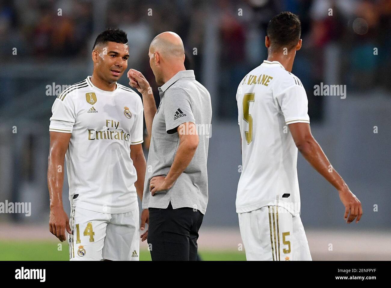 Zinedine Zidane, coach Real Madrid, with Casemiro and Raphael Varane ...