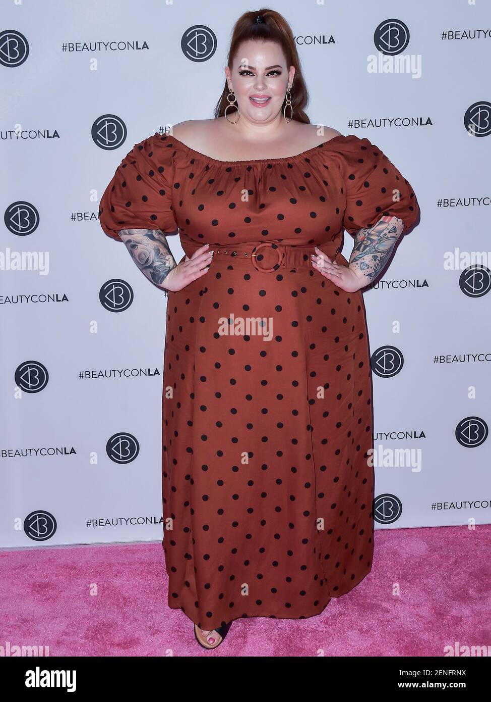 LOS ANGELES, CALIFORNIA, USA - AUGUST 11: Model Tess Holliday arrives ...