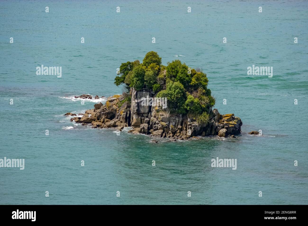 small island at the Abel Tasman National Park in New Zealand Stock ...
