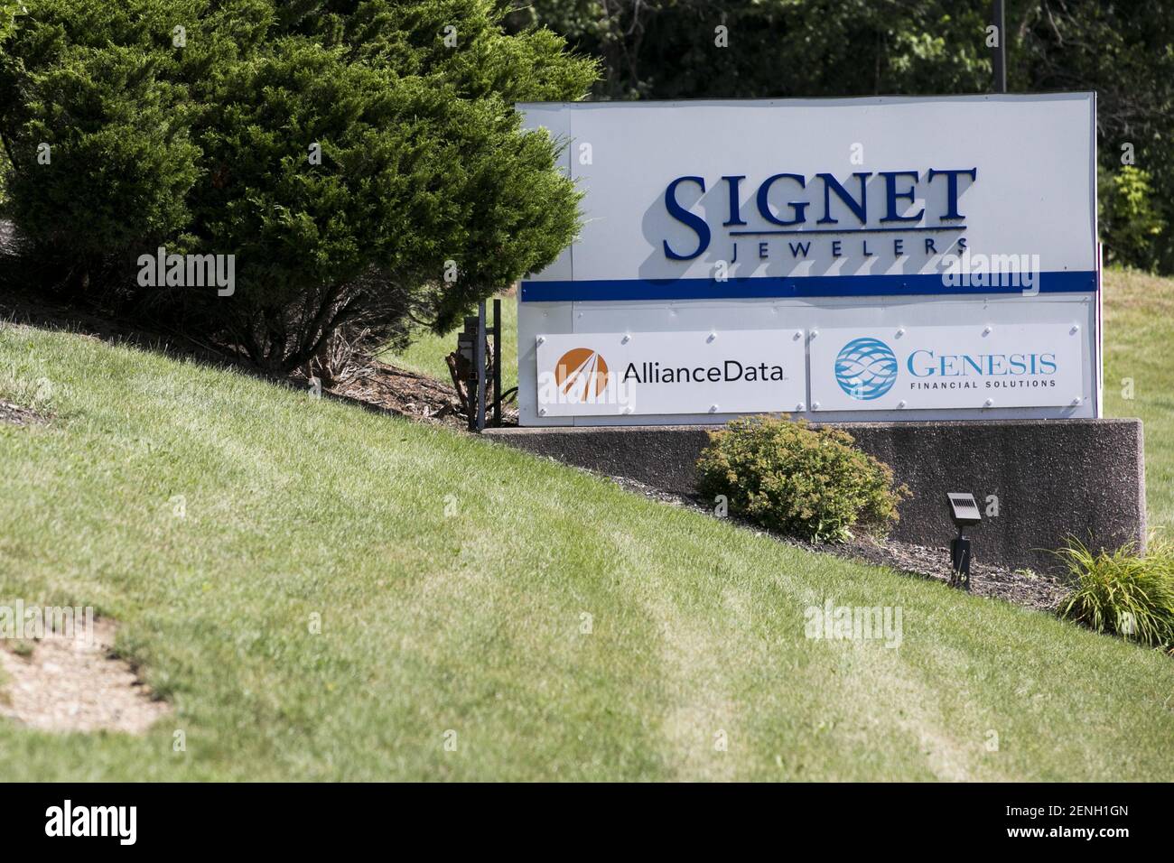 A logo sign outside of the headquarters of Signet Jewelers in Akron ...